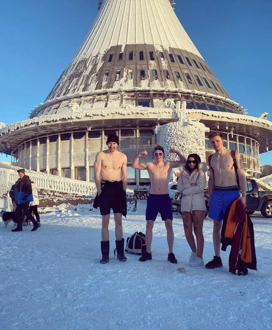 Fotogalerie: Vojta Doubek jde z večírku na večírek a chlubí se tím na ...