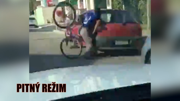 Namol opilý cyklista poničil auto. Hlavou - Expres.cz