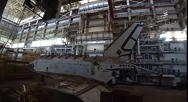 Fotogalerie: Bald and bankrupt, projekt Buran, Kazachstán