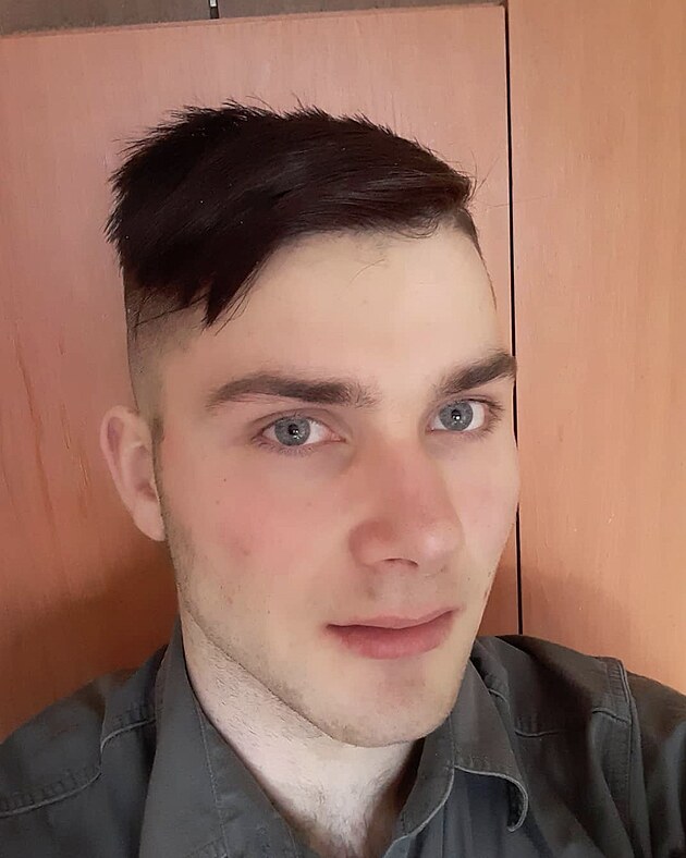 Fotogalerie: Matouš Kaluba týrá svého kocoura.