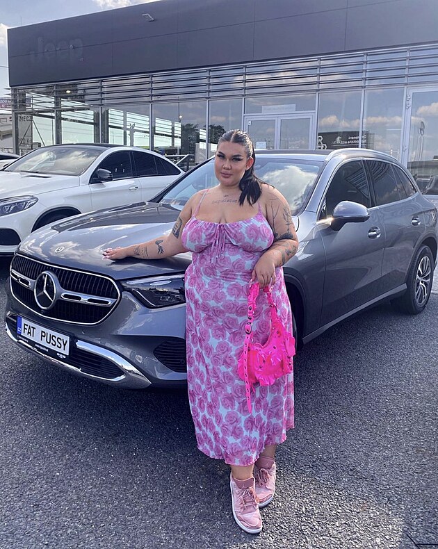 Fotogalerie: Sugar Denny ukázala veřejně svého přítele. Buď má nějakou ...