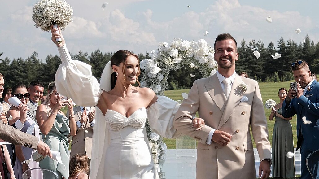 O skandálu manžela Makarenko píše i zahraničí: Smazané profily, ale Miss jede dál - Expres.cz