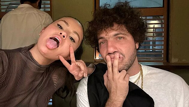 Fotogalerie: Selena Gomez a její partner Benny Blanco.