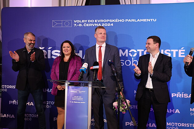 Fotogalerie: Filip Turek v hlavní roli nejrychlejší velikonoční aféry.