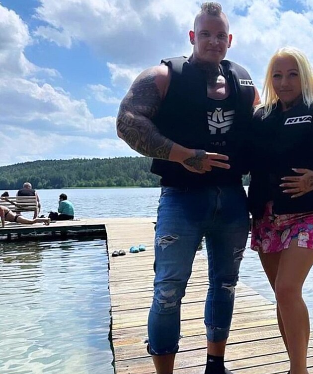 Fotogalerie: Adam Security přešel z Red Face do Clash of the Stars