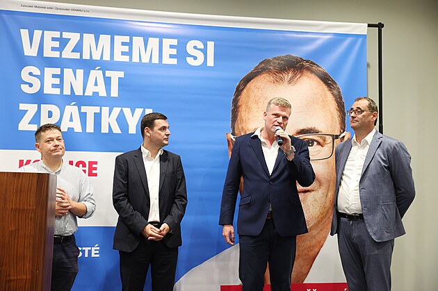 Fotogalerie: Filip Turek v hlavní roli nejrychlejší velikonoční aféry.