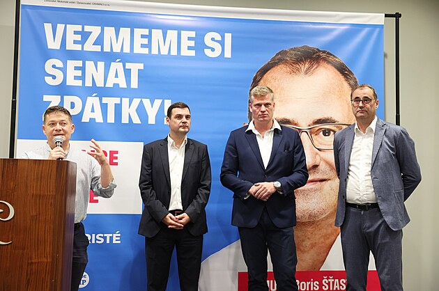 Fotogalerie: Filip Turek v hlavní roli nejrychlejší velikonoční aféry.