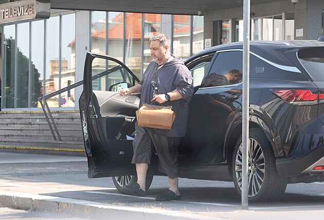 Fotogalerie: Nikol Lauberová se točila v karavanu Xavera Veselého. Co ...