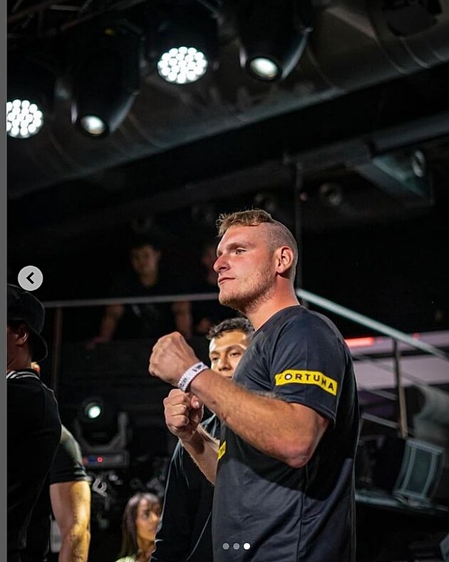 Fotogalerie: Novby v Clashi.