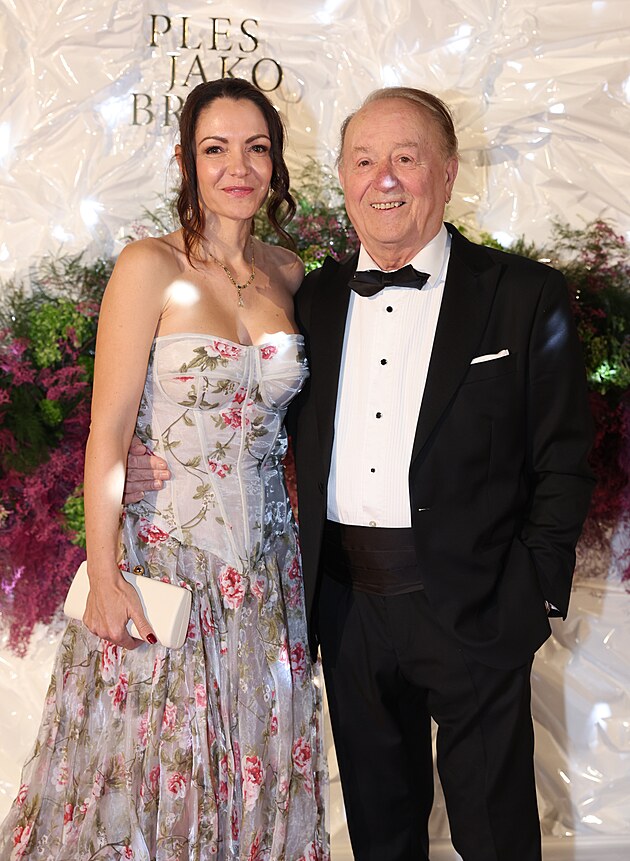 Z vnuka Matouše je vnučka Matylda, prozradil frontman Olympicu Petr Janda