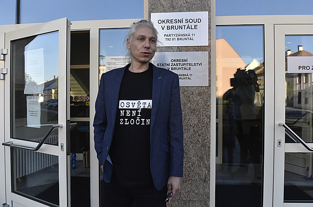 Robert Veverka Zoran Stehlík rvačka - Expres.cz