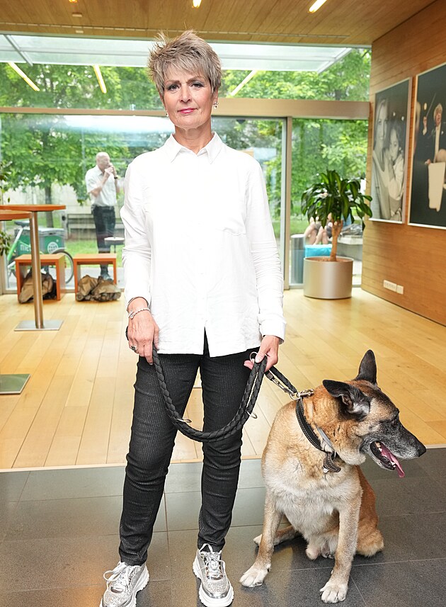 Fotogalerie: Zuzana Gehlert během rozhovoru pro redakci Expres