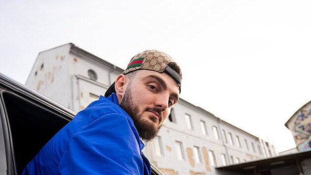 Rapper Riad oznámil, že v důsledku kritiky končí - AntiYoutuber.cz