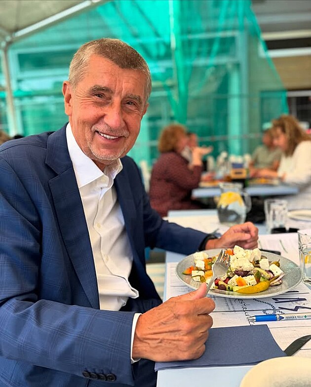 Andrej Babiš ve své nejlepší bundě - Expres.cz