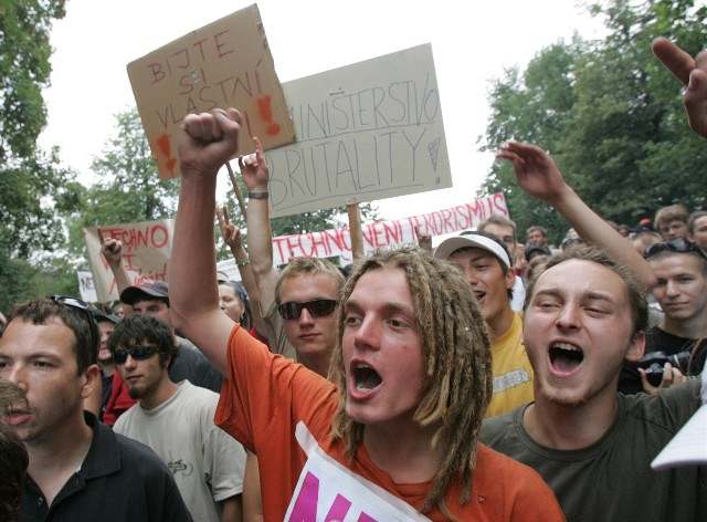 Komedie na téma CzechTek - iDNES.cz
