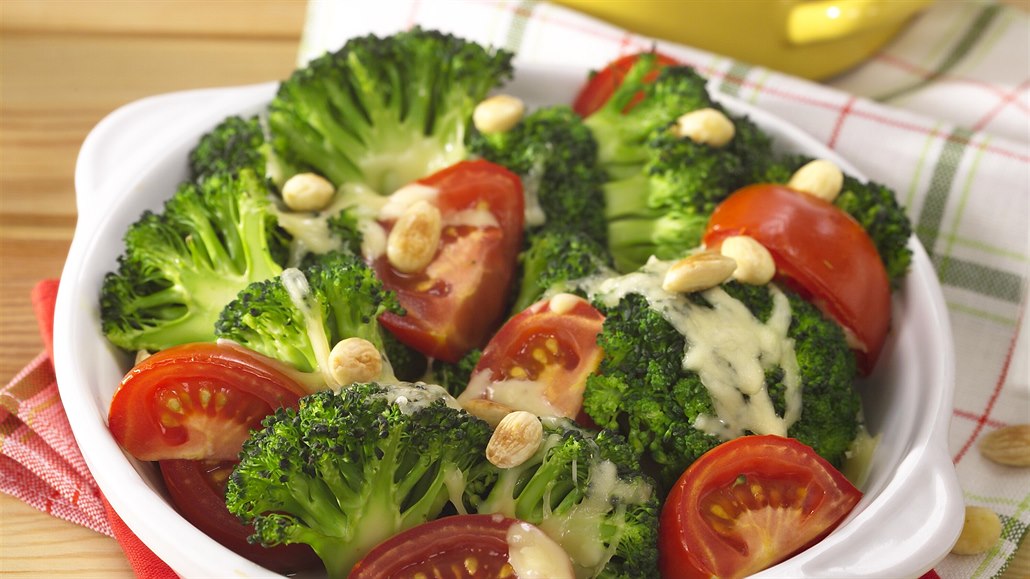 Brokolice zapečená se sýrem – Recepty iDNES.cz