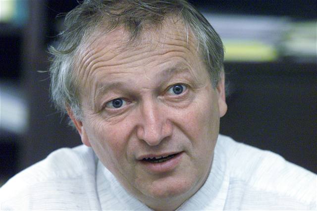 Janota: Ekonomika klesne o 4,3 procenta - iDNES.cz