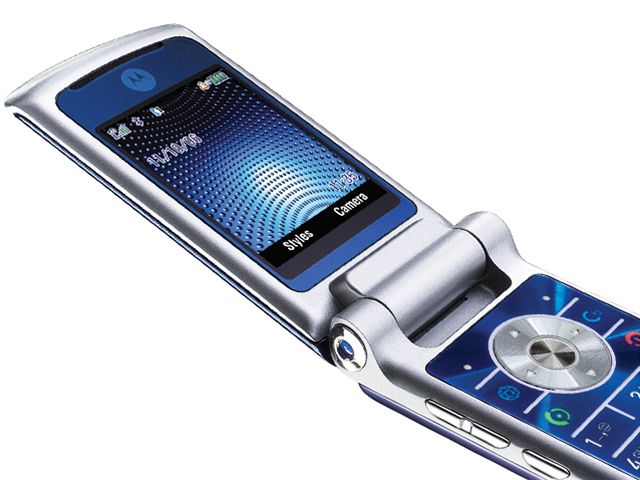 O2 zlevňuje mobily o tisíce a má čtyři novinky - iDNES.cz