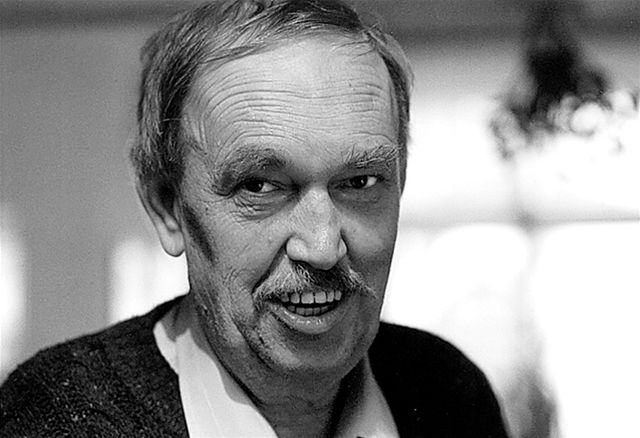 Odešel básník, kritik a publicista Jiří Rulf - iDNES.cz