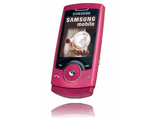 Vysouvací Samsung U600 i v růžové variantě - iDNES.cz