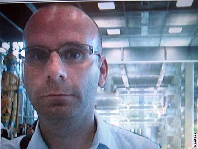 Interpol: Tajemný pedofil učí angličtinu v Jižní Koreji - iDNES.cz