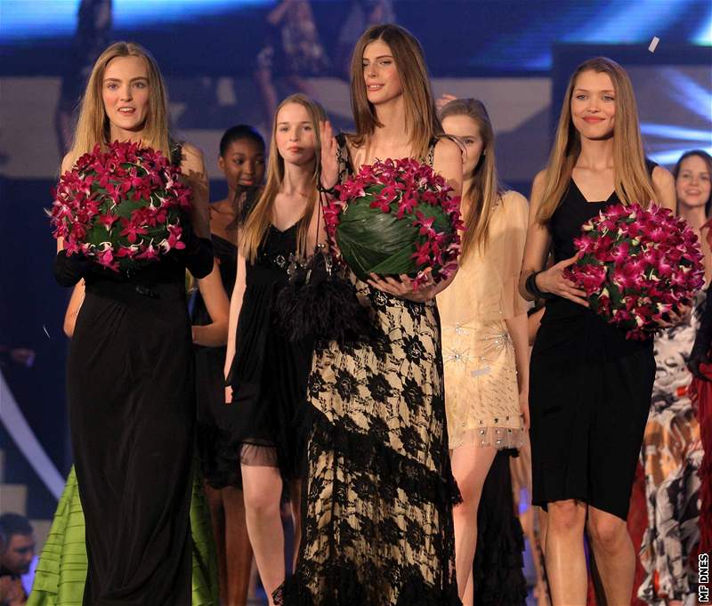 Praha sází na modelky, chce jim dát dva miliony - iDNES.cz