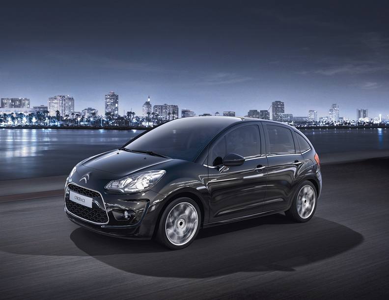 Nový Citroën C3 má stejně velký kufr jako Škoda Fabia - iDNES.cz