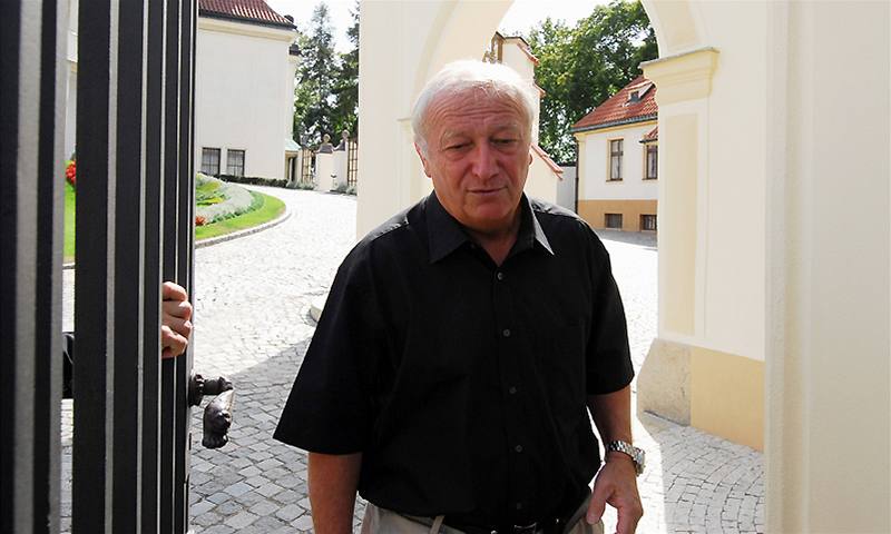 Je to styl „ber, nebo nech“, kritizuje Paroubek vznik rozpočtu - iDNES.cz