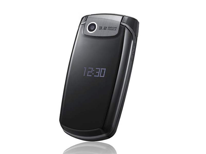 Elegantní slušně vybavené véčko. Nový Samsung S5510 - iDNES.cz