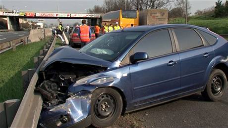 Nehody na Jižní spojce a D1 komplikovaly provoz v Praze - iDNES.cz