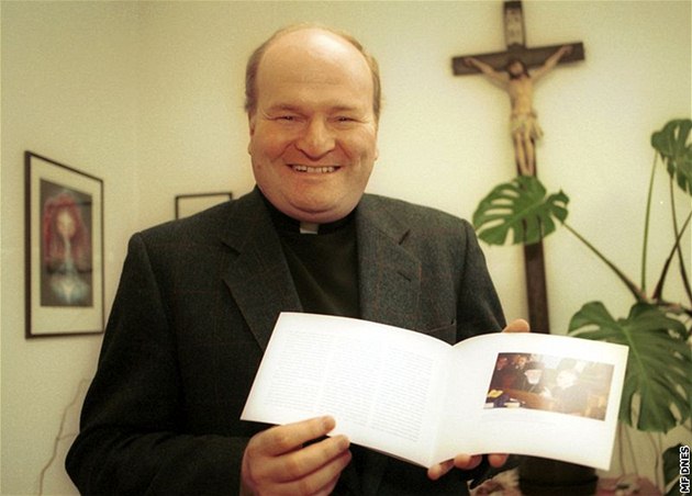 Ředitelem ústavu pro studium totality je bývalý biskupský mluvčí Herman ...