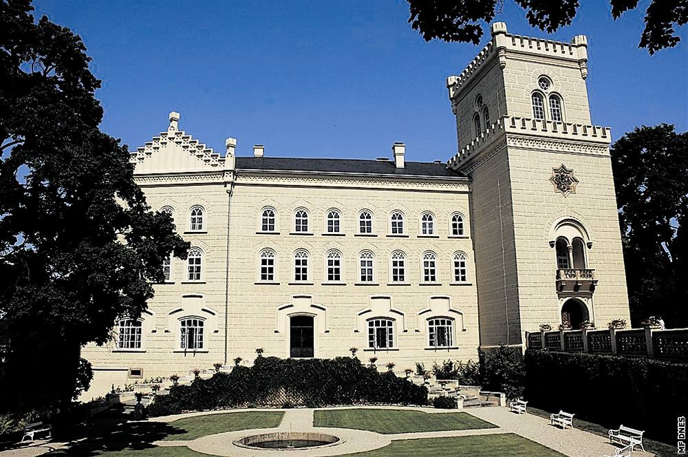 Majitel zámku Vladimír Lažanský říká, že k jeho záchraně jen nadšení ...