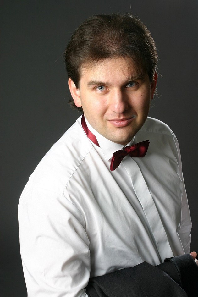 Dirigent Hanus: Nechci znásilňovat Dvořákovu poetiku v Rusalce - iDNES.cz