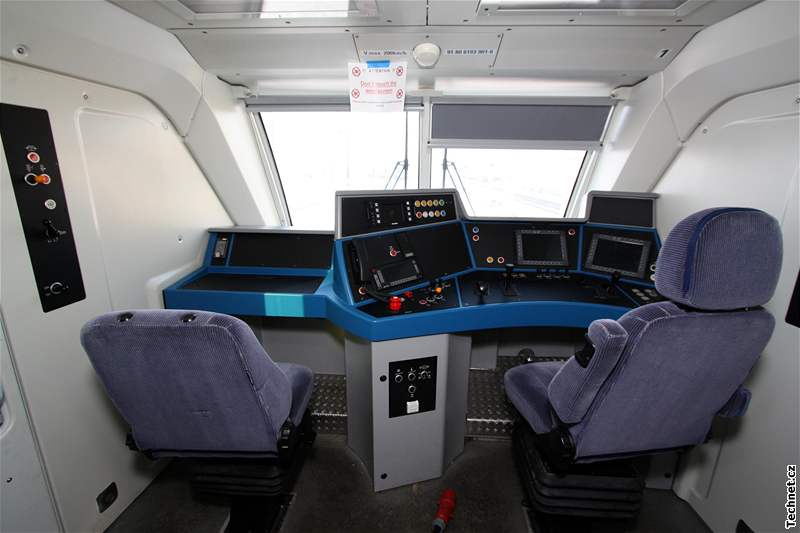 Fotogalerie: Vícesystémová lokomotiva Vectron