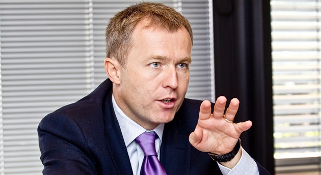 Romanův nečekaný odchod z ČEZ provázejí nejasnosti - iDNES.cz