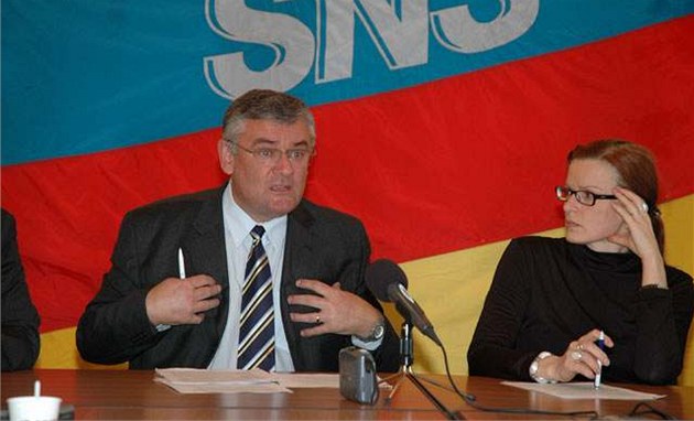 Ján Slota obhájil post šéfa národní strany - iDNES.cz