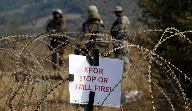 Stůj, jinak zahájíme palbu. Policisté EU převzali kosovský přechod ...