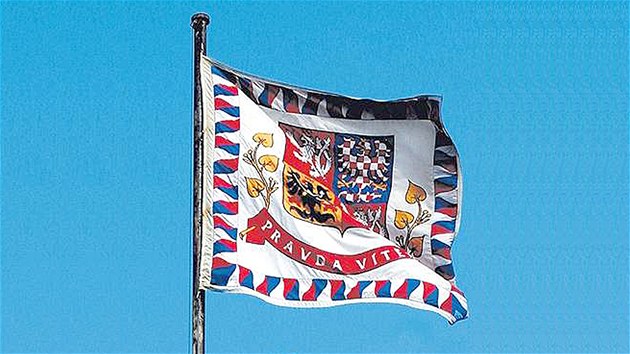 Za první republiky by rozstříhání standarty přišlo draho, nyní na 10 ...