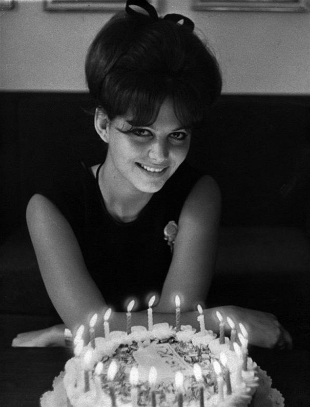 OBRAZEM: Kouzelná Claudia Cardinalová se dožila 87 let. Byla ...