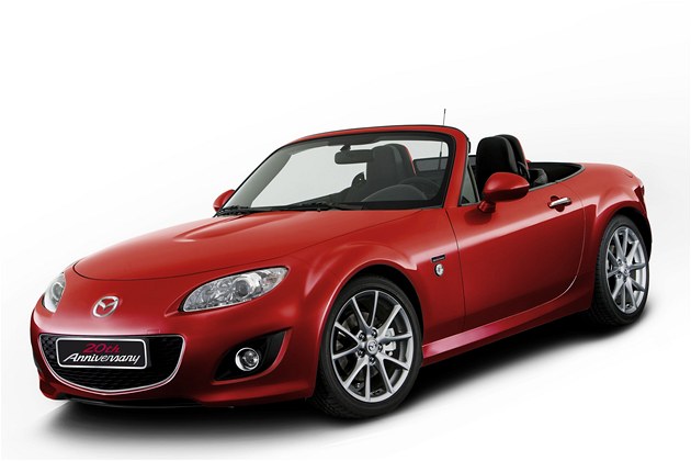 Linka Tokio-Turín slibuje skvělé řidičské zážitky. Mazda MX-5 pro Alfu ...