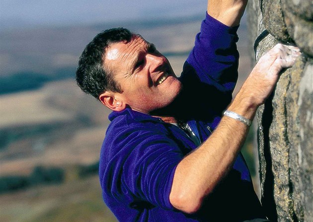 Joe Simpson: horolezec, který přelstil smrt a stal se legendou - iDNES.cz