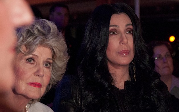 Zpěvačce Cher zemřela matka, které věnovala i dokument. Bylo jí 96 let ...