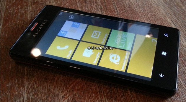 Alcatel One Touch View: premiéra ve vodách Windows Phone - iDNES.cz