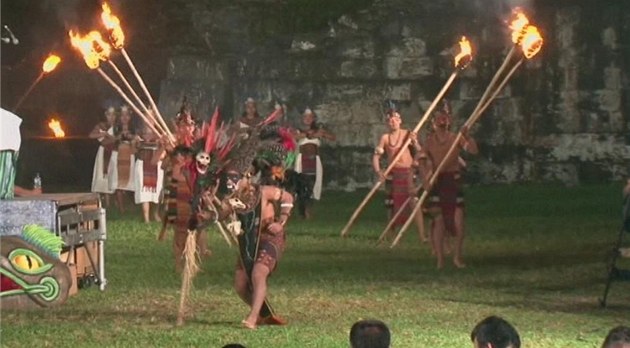 VIDEO: Mayové oslavili konec svého kalendáře speciálním tancem - iDNES.cz