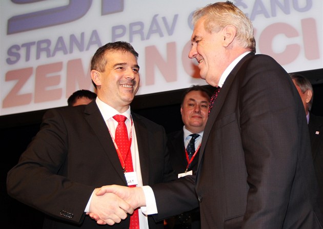 Zemanovci osloví kvůli volbám členy Rusnokovy vlády. Chtějí i Mynáře ...