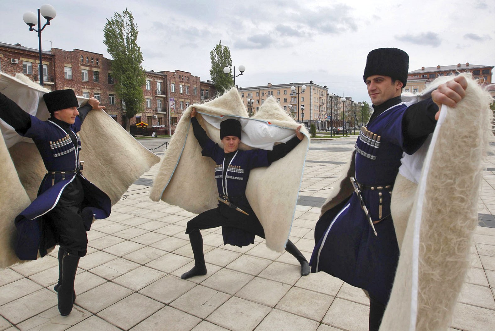 Esim - LEEM - Chechens