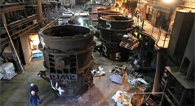 Hutní gigant Moravia Steel uvažuje o provozování rourovny zadlužené ...