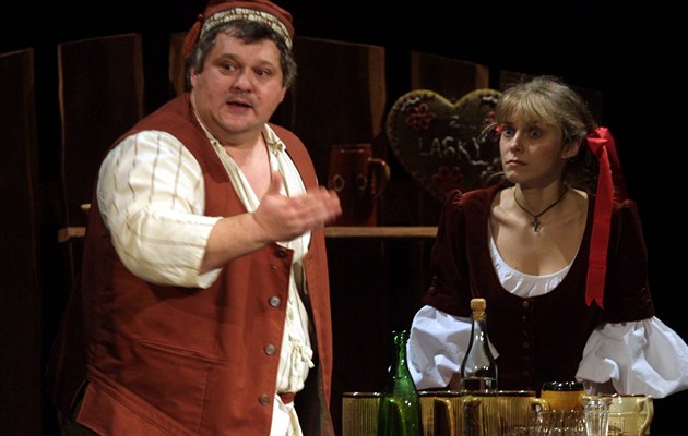 Zemřel Jiří Kopta, známý svou rolí kuchaře ze seriálu Chlapci a chlapi ...