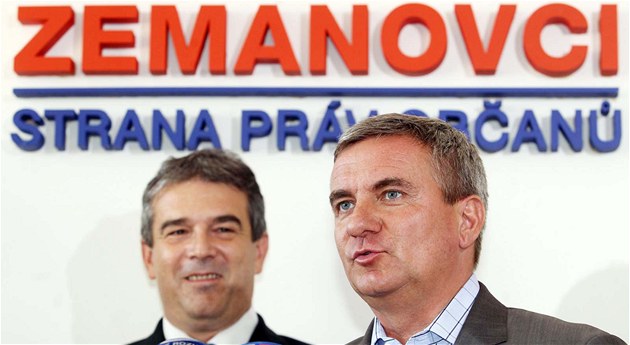 Přiznejte majetek, žádají Zemanovci. Sami se k tomu však nemají - iDNES.cz