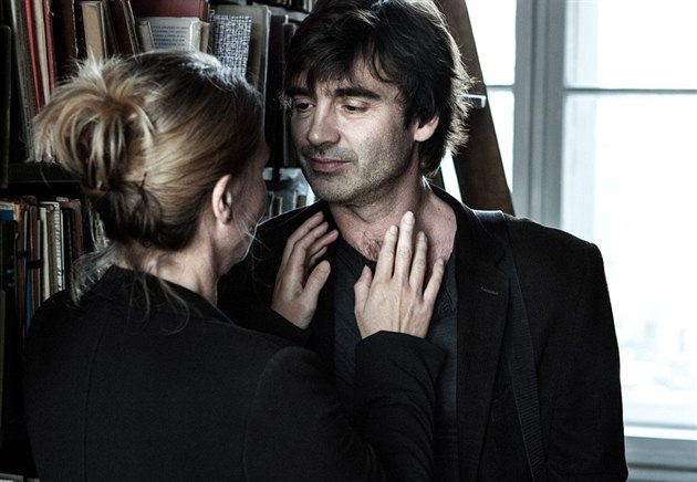 VIDEO: Konečně změna! Cirkus Bukowsky slibuje temný moderní seriál ...